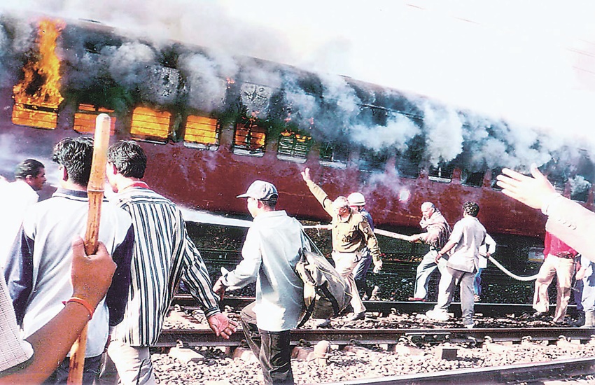 साबरमती एक्सप्रेस कांड: दो और को उम्रकैद, तीन को अदालत ने किया बरी ...