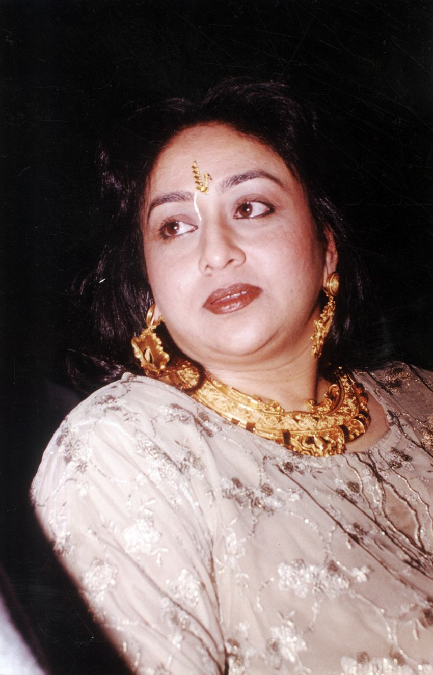 इन बॉलीवुड एक्ट्रेस ने की हैं दो शादियां, मां बनने के बाद पहले पति से ...