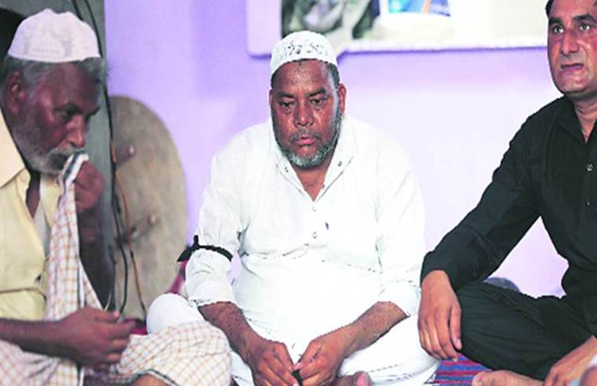 बल्लभगढ़ ट्रेन हिंसा में मारे गए जुनैद के पिता बोले, बेटे के हत्यारों ...