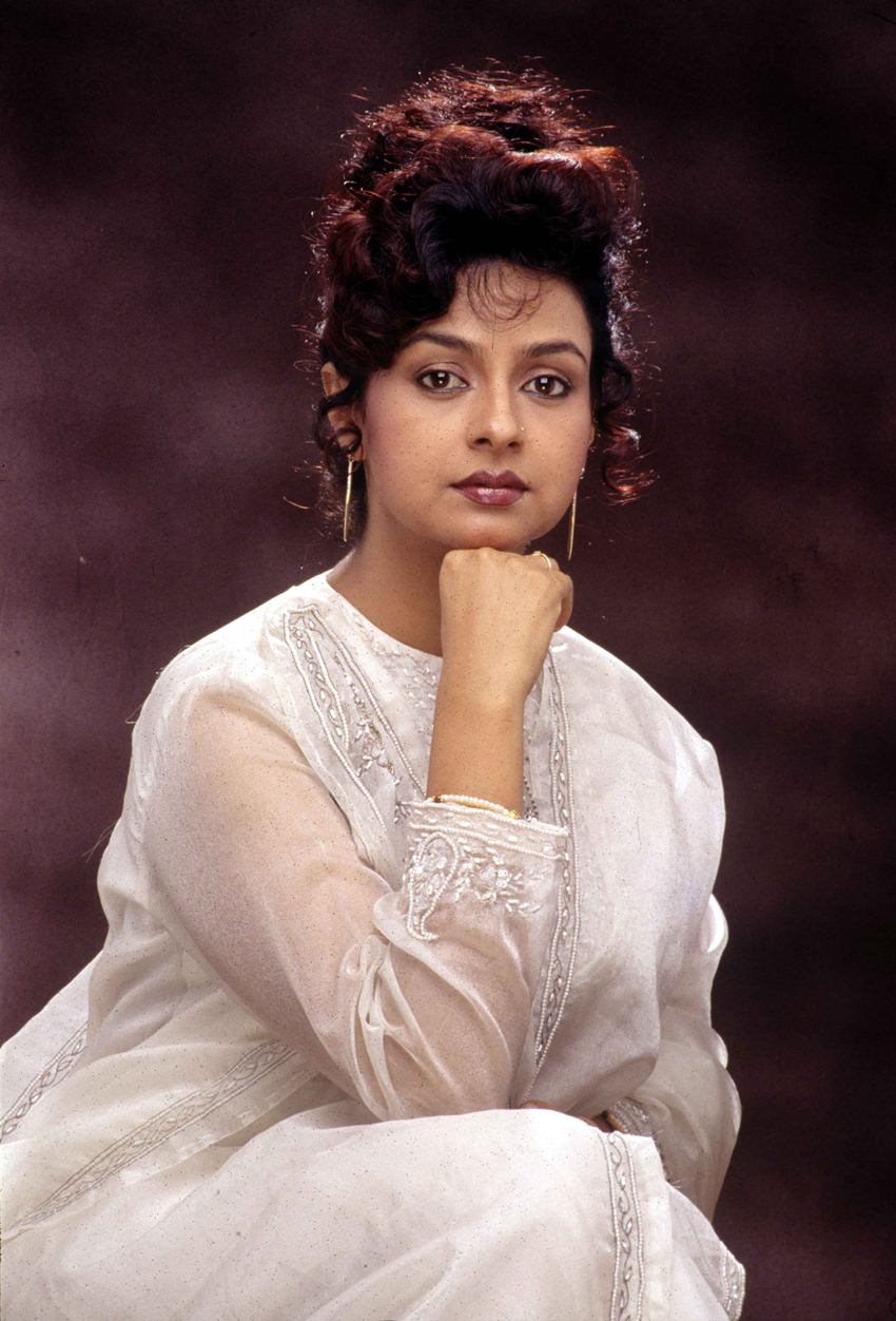 इन बॉलीवुड एक्ट्रेस ने की हैं दो शादियां, मां बनने के बाद पहले पति से ...