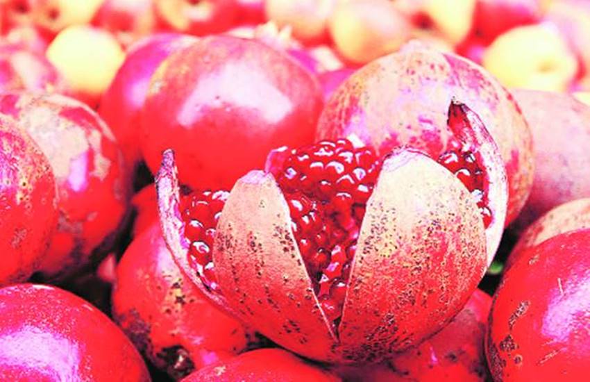 अपनी रोजाना की खुराक में शामिल कीजिए अनार, नहीं पड़ेगी ‘त्वचा विशेषज्ञ ...