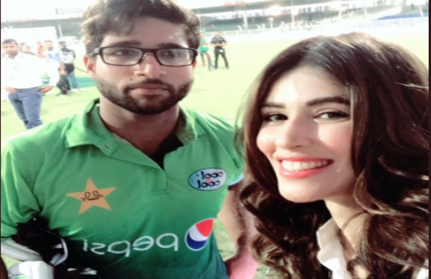 जब पाकिस्तानी क्रिकेटर ने महिला स्पोर्ट्स एंकर को आंटी कहकर किया ट्रोल ...