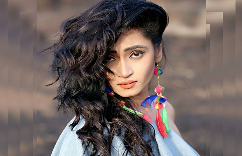 कास्टिंग काउच पर बोली मराठी एक्‍ट्रेस- ‘बड़े सेलिब्रिटी ने मैसेज कर कहा ...