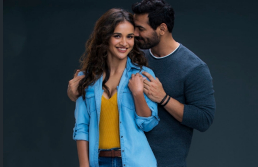 जॉब अब्राहम के संग डेब्‍यू करने जा रही नेहा शर्मा की ये बहन, सामने आई ...