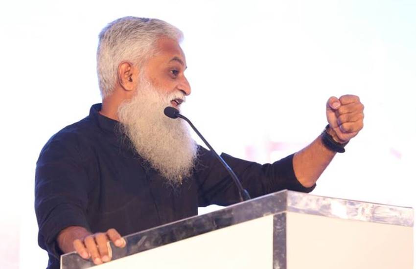 ‘जींस पहनने वाली महिलाएं देती हैं किन्नरों को जन्म’, ये बयान देकर ...