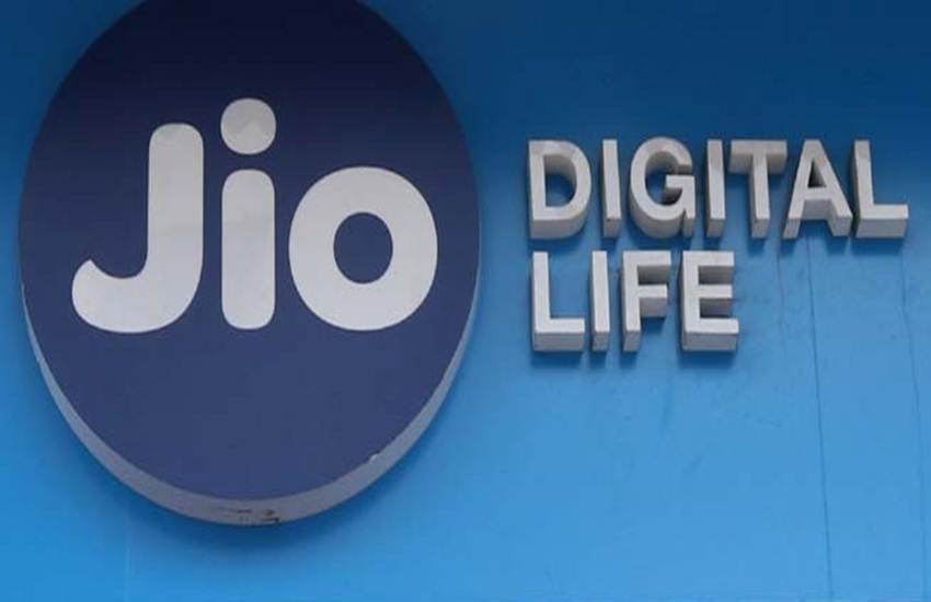 Jio दे रही है 8GB फ्री डेटा, आपको मिला या नहीं ऐसे चेक करें | Jansatta