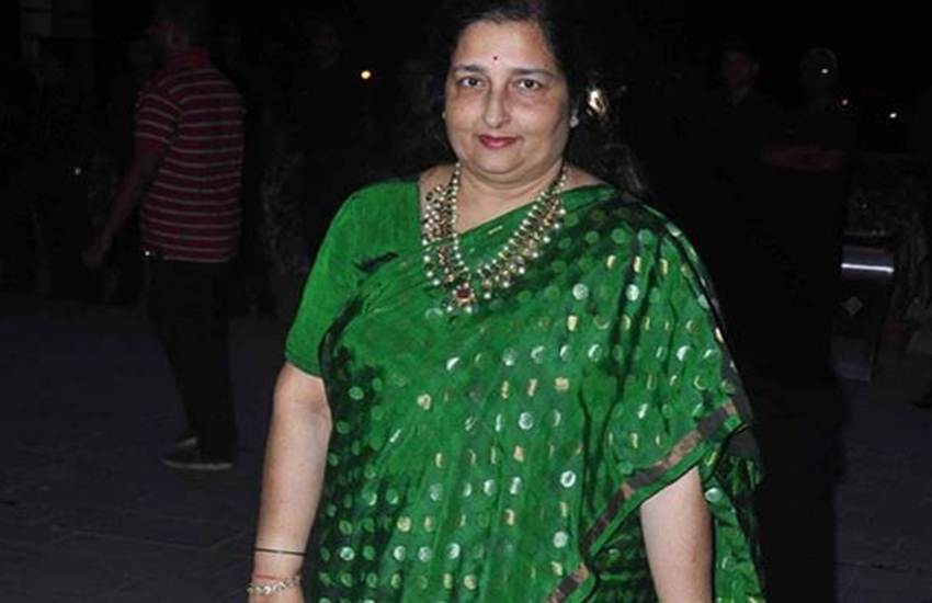 ठगी का शिकार हुईं सिंगर अनुराधा पौडवाल, बिल्डर ने यूं लगाया चूना | Jansatta