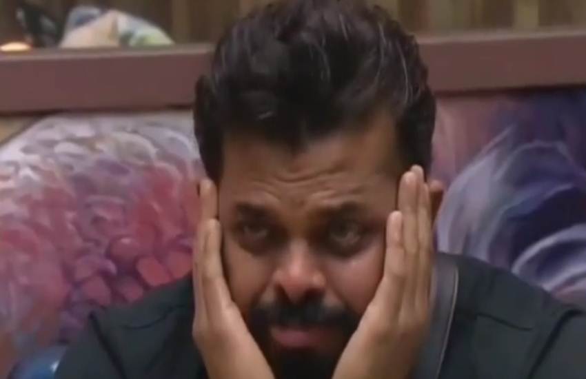 BIGG BOSS 12: छीनी गेंद तो रोने लगे श्रीसंत, बोले- BCCI ने बैन किया, अब ...