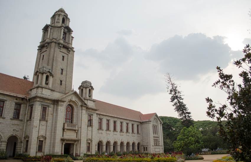 कर्नाटकः IISc की ऐरोस्पेस लैबोरेट्री में धमाका, 1 वैज्ञानिक की मौत; 3 ...