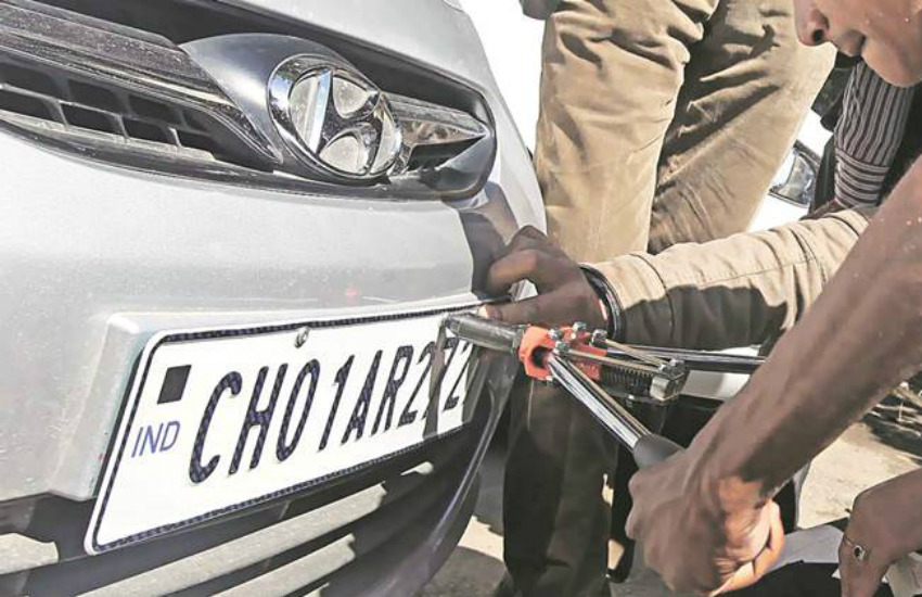 देश में जारी है कार और बाइक का रजिस्ट्रेशन, मंत्रालय ने किया साफ | Jansatta