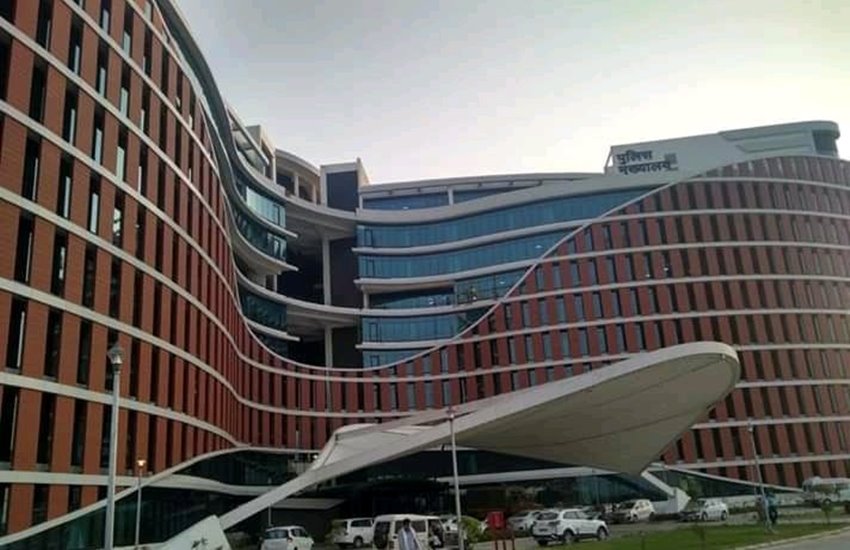 UP POLICE का नया हेडक्वार्टर: इस आलीशान बिल्डिंग में है हेलीकॉप्टर ...