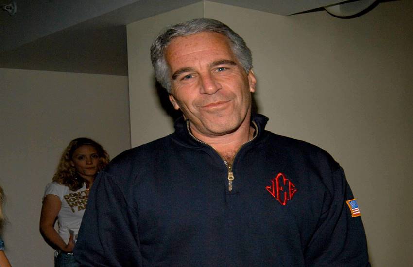 अरबपति कारोबारी के घर मिलीं नाबालिग लड़कियों की न्यूड फोटोज, पैसे देकर ...