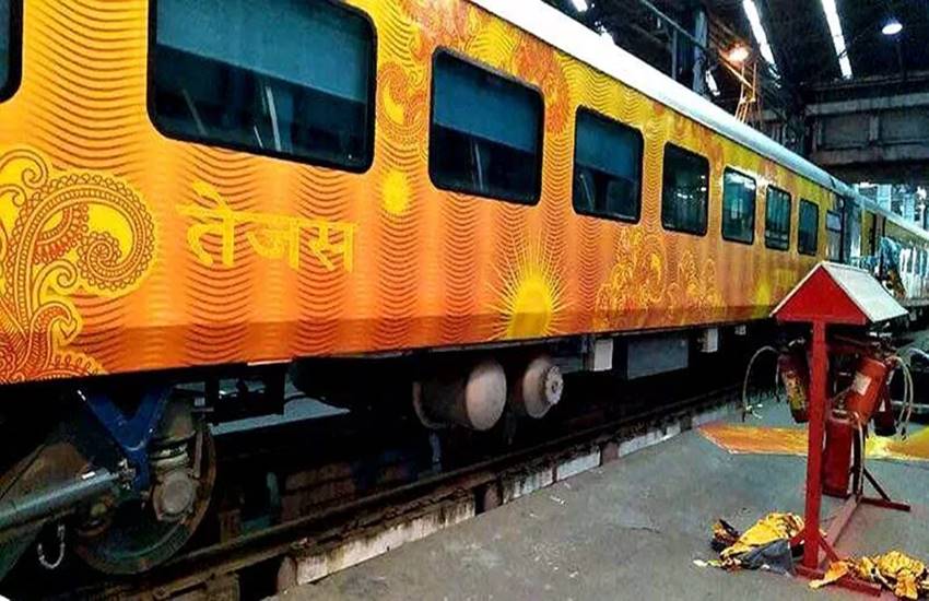 IRCTC INDIAN RAILWAYS: तेजस में मीटिंग करने के लिए होंगी स्पेशल सीटें ...