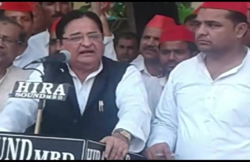 अखिलेश यादव के नेता का नरेंद्र मोदी सरकार पर तंज- संसद की स्थिति ...