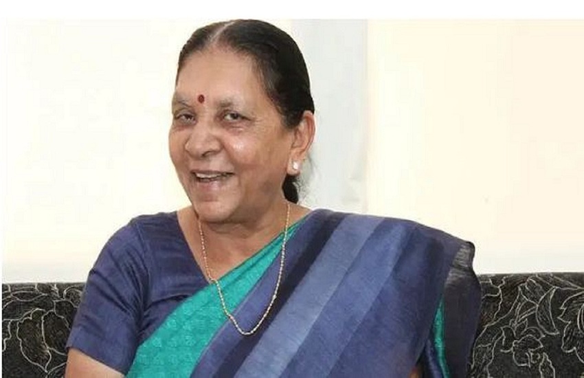 गवर्नर आनंदीबेन पटेल को धमकी- 10 दिन में खाली नहीं किया राजभवन तो ...