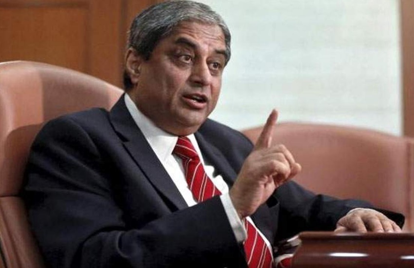 रिटायर होने वाले हैं HDFC बैंक के सीईओ आदित्य पुरी, कई छोटे बैंकों से ...