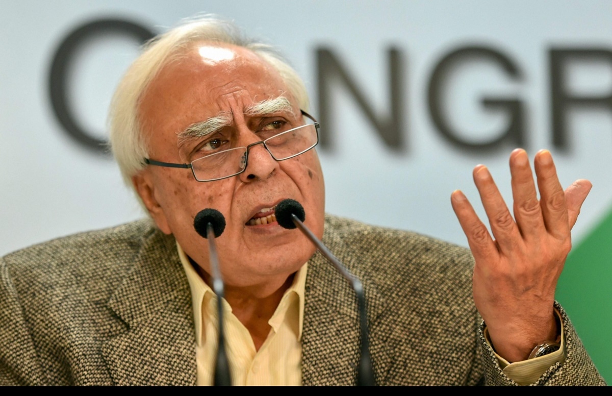 कांग्रेस में बढ़ रही दरार, कपिल सिब्बल के करीबियों ने कहा, पार्टी नहीं ...