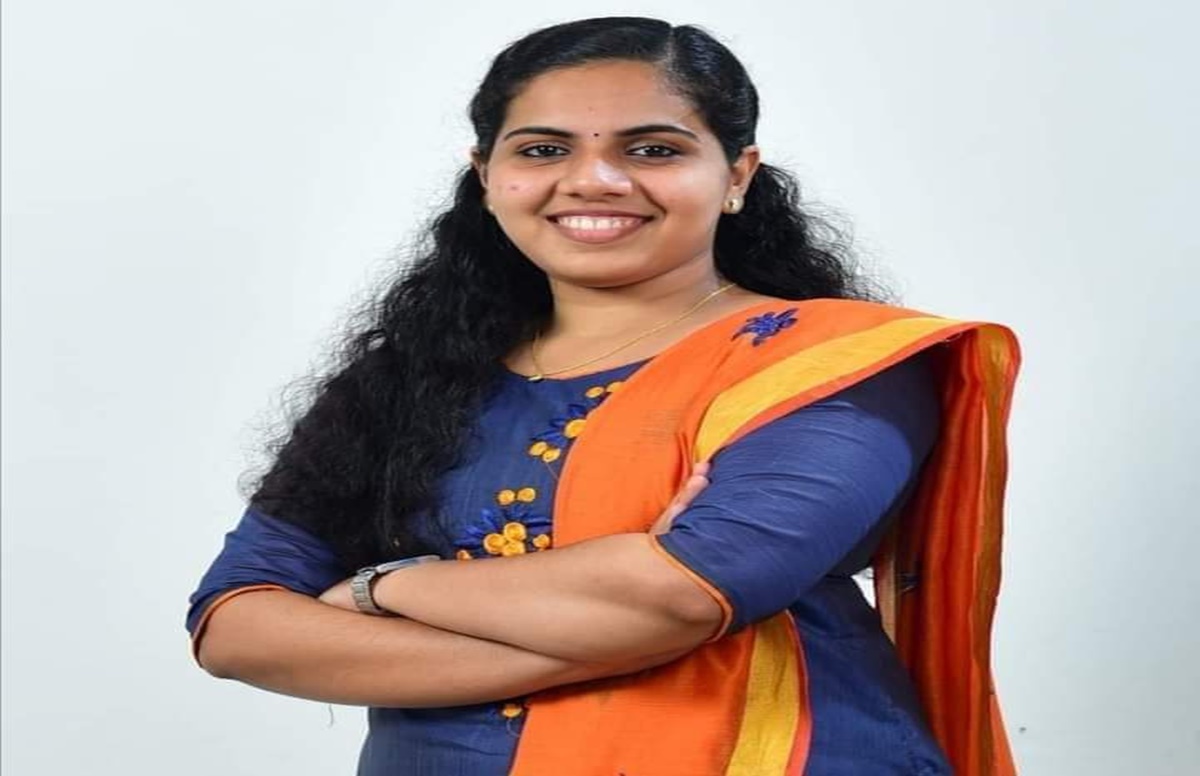 5वीं कक्षा से रहीं CPM के साथ, अब 21 साल की उम्र में सजेगा सिर पर देश ...