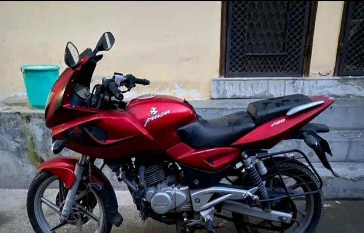 20 हजार रुपये की रेंज में Bajaj Pulsar बाइक खरीदने का मौका, 71 हजार से ...