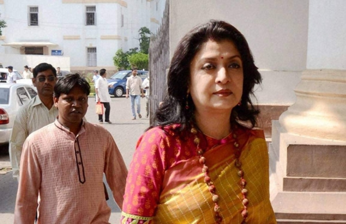 चुनाव से पहले ममता बनर्जी को एक और झटका, दो बार विधायक रहीं अभिनेत्री ...