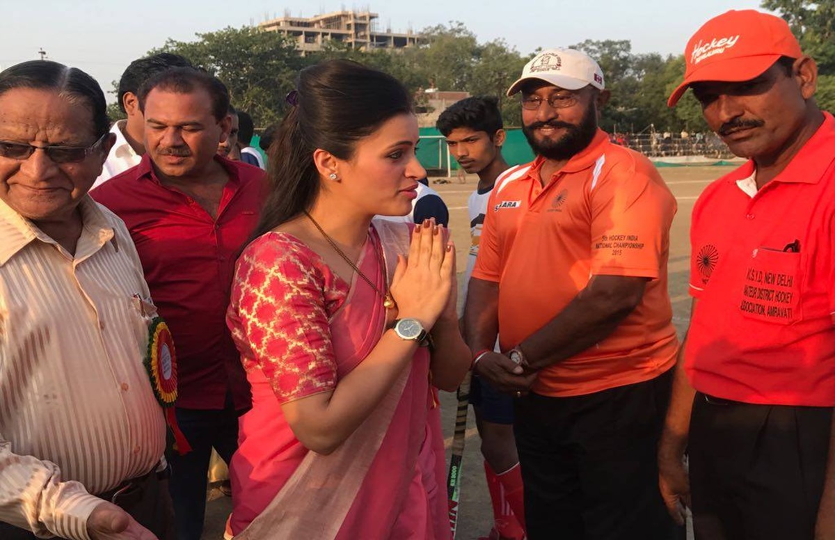 मोदी लहर के बीच अमरावती से निर्दलीय जीती थीं नवनीत राणा, कभी सिल्वर ...