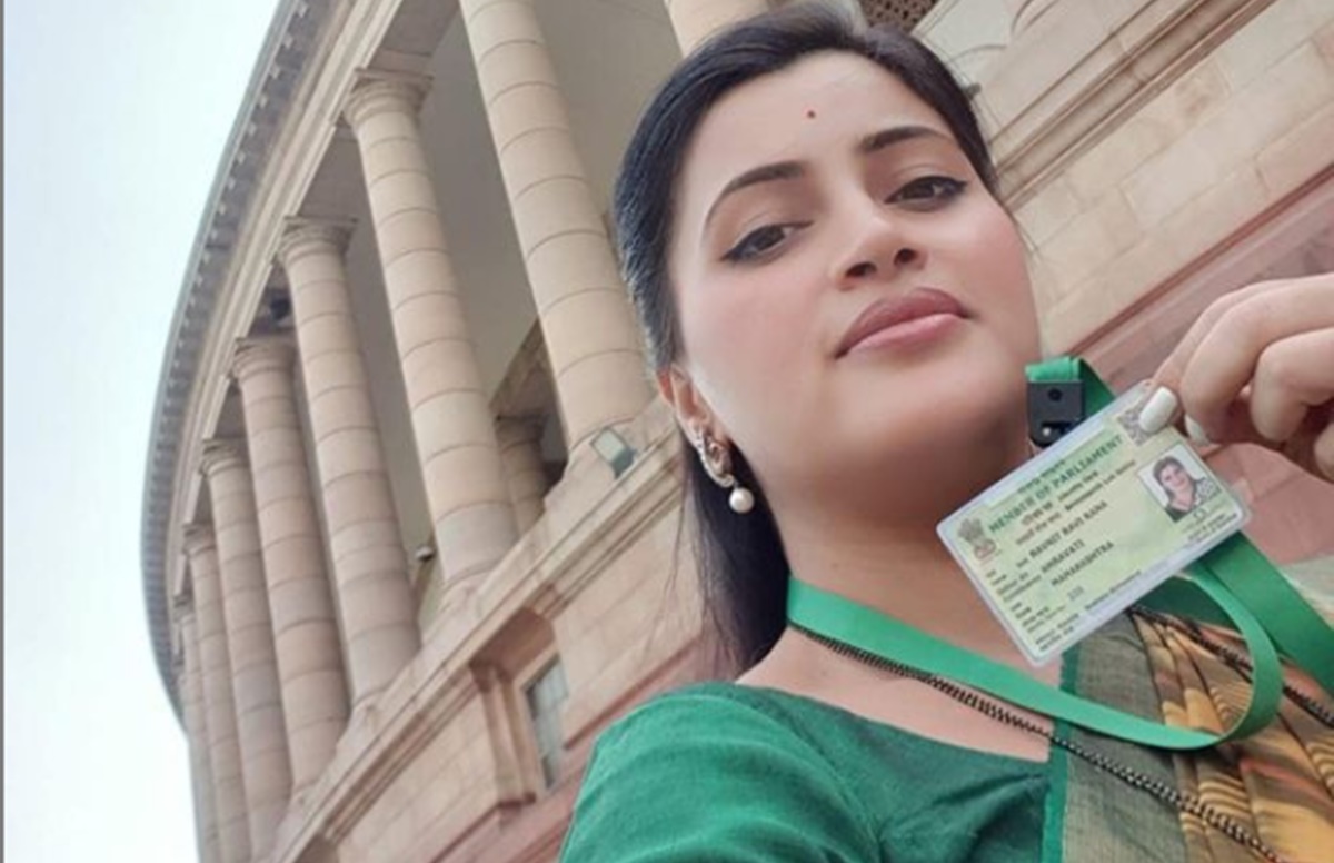 Navneet Kaur: पढ़ाई छोड़ शुरू कर दी थी मॉडलिंग, 5 भाषाओं पर है पकड़ ...