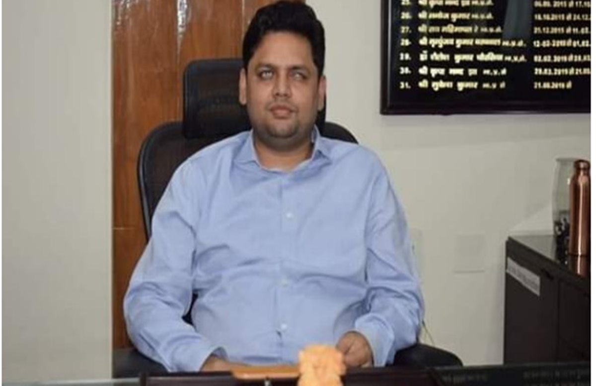 वो पहले दृष्टिहीन IAS अधिकारी जिन्होंने खेले 3 क्रिकेट विश्वकप, 6 साल ...