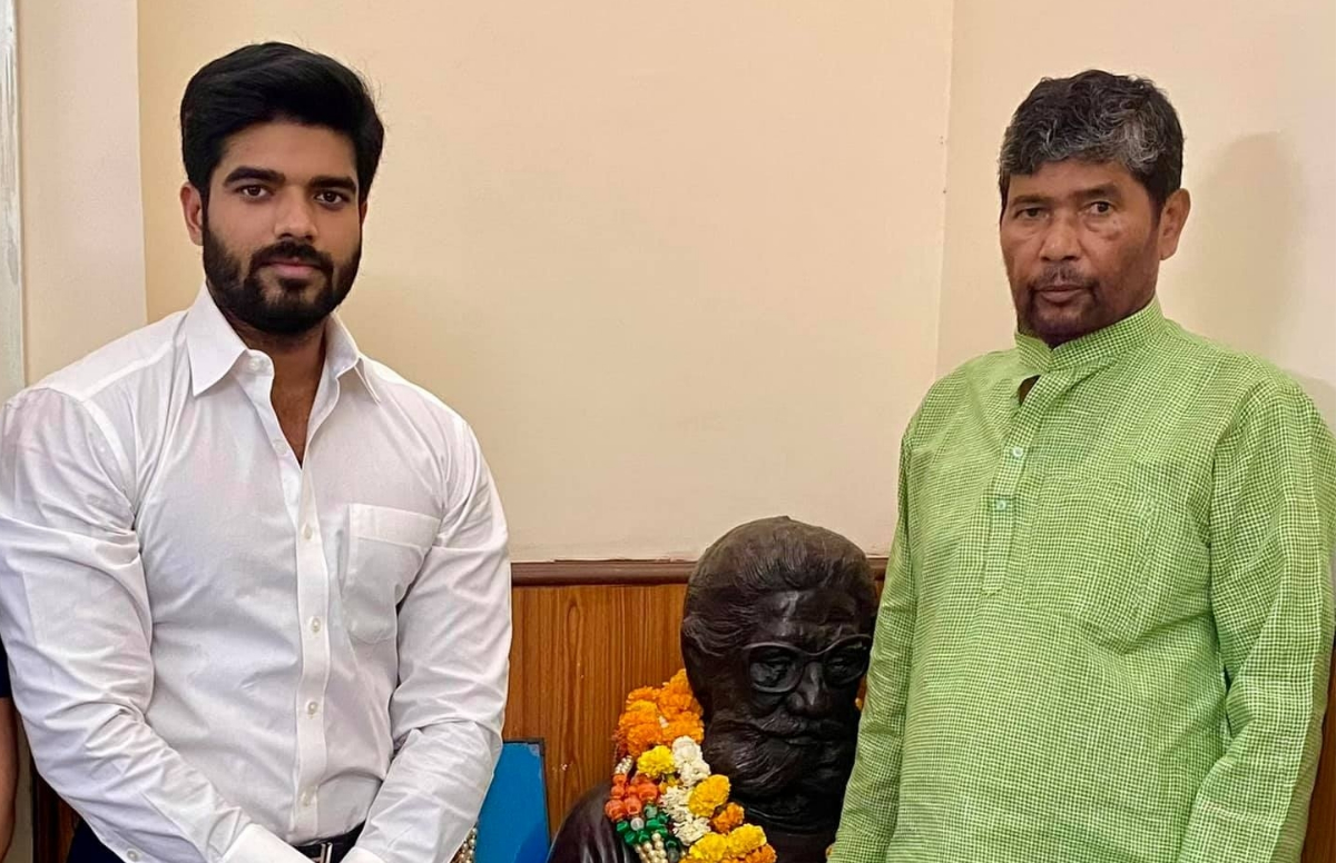 ऐसे टूटी LJP: पारस ने भतीजे से कहा- तुम्हारे बिना भी कोरम पूरा हो रहा ...