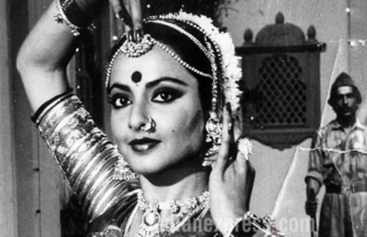 फिल्म इंडस्ट्री में जमकर नाम कमा रही थीं रेखा,पर नहीं चाहती थीं बहन को ...