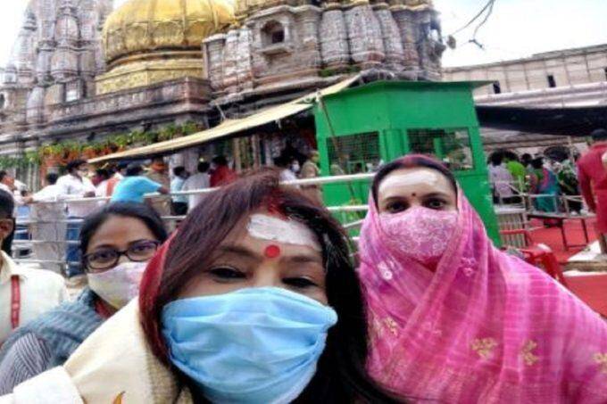 EX IPS Amitabh Thakur Tweet Against Folk Singer Malini Awasthi Famous ...