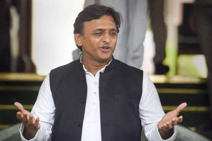 Mulayam Singh son Dimple Yadav husband Akhilesh Yadav targeted Yogi ...