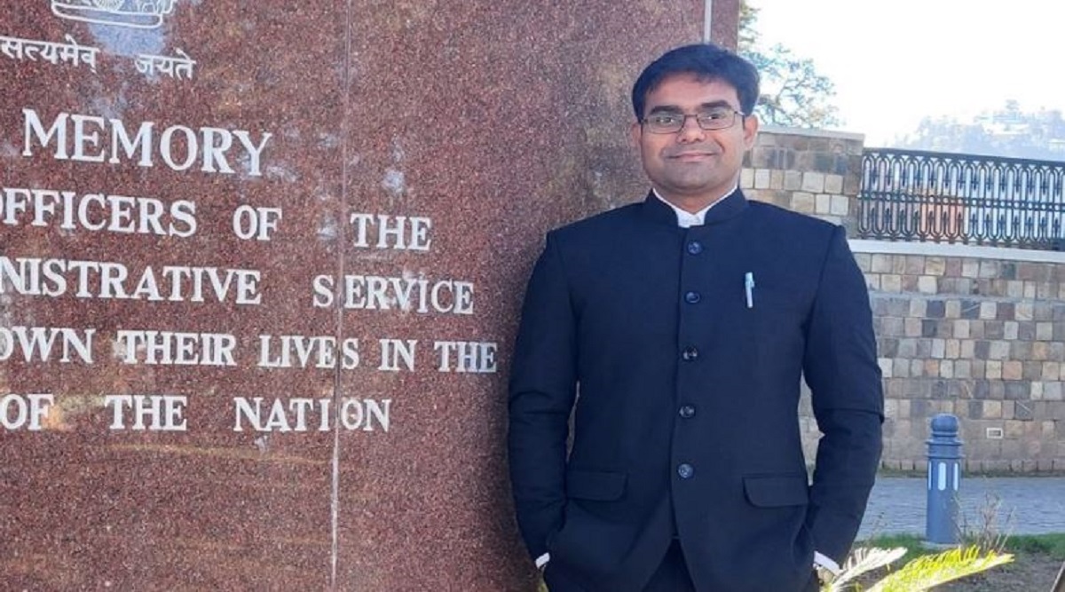 UPSC Previous Exams Solution Papers IAS Officer Om Kant Thakur IIT Drop ...