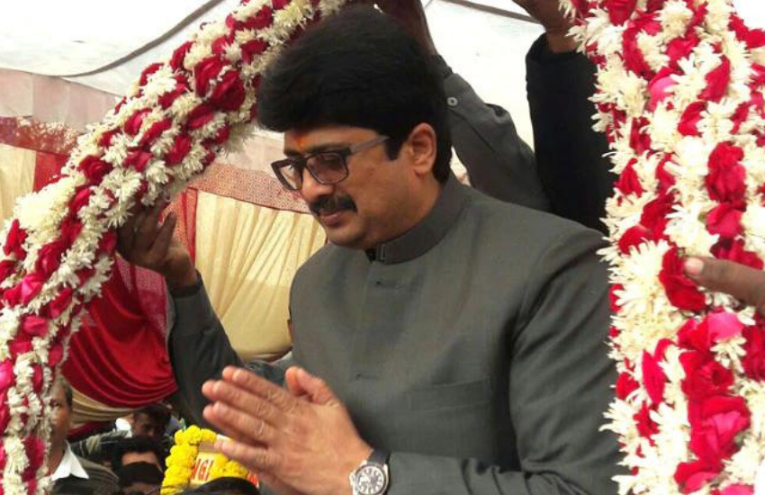 Know the story behind the name of Raja Bhaiya the Kunda MLA of ...