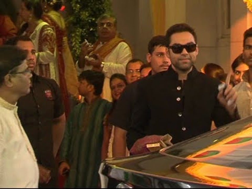 Esha Deol Vs Abhay Deol: Hema Malini Daughter and Sunny Deol Bobby Deol ...