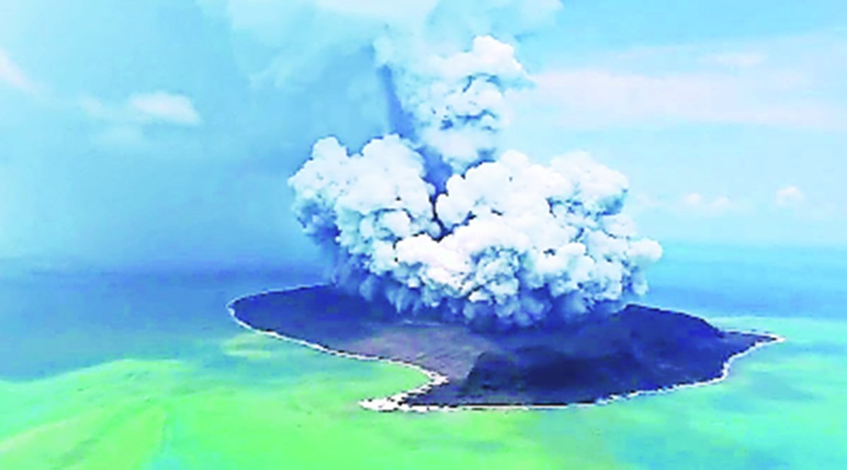 Tonga Volcano: Eruption in the sea, destruction on earth-टोंगा ...