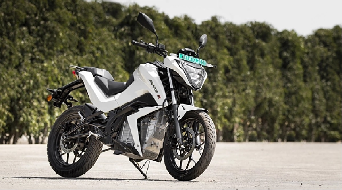 Revolt RV 300 and Tork Kratos R gave 180km Driving Range know who best ...