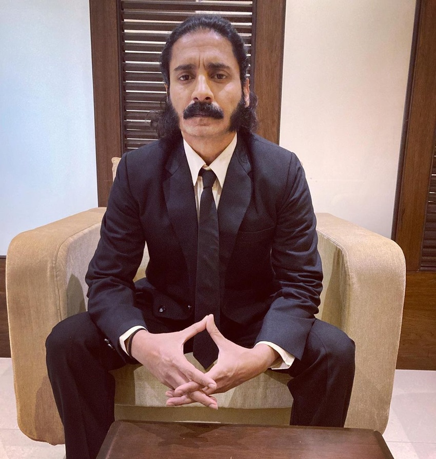 Ashram 3: 'Bhopa Swami' Gets this Line from Sabjiwala to Delivery Boy ...