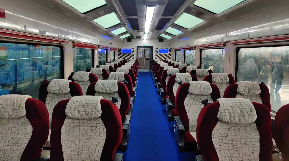 Indian Railways IRCTC: नए रंग-रूप के साथ चलेगी देश की पहली लक्जरी ट्रेन ...
