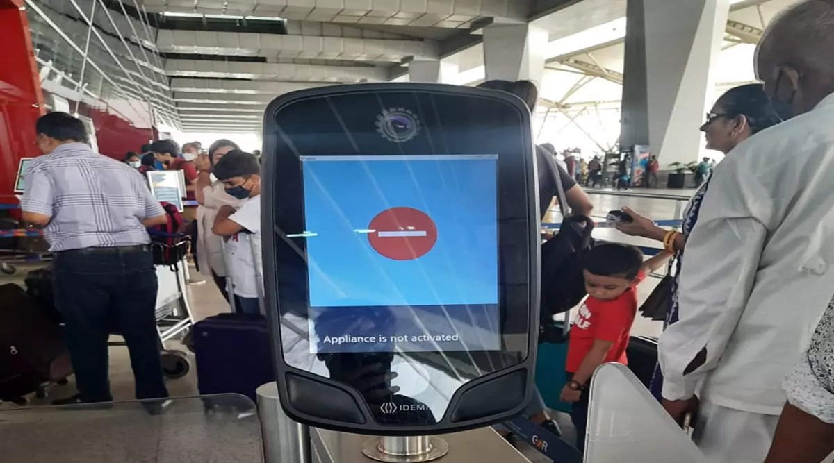 हवाईअड्डे पर चेहरा पहचान तकनीक : यात्रियों के ‘डेटा’ की कैसे होगी ...