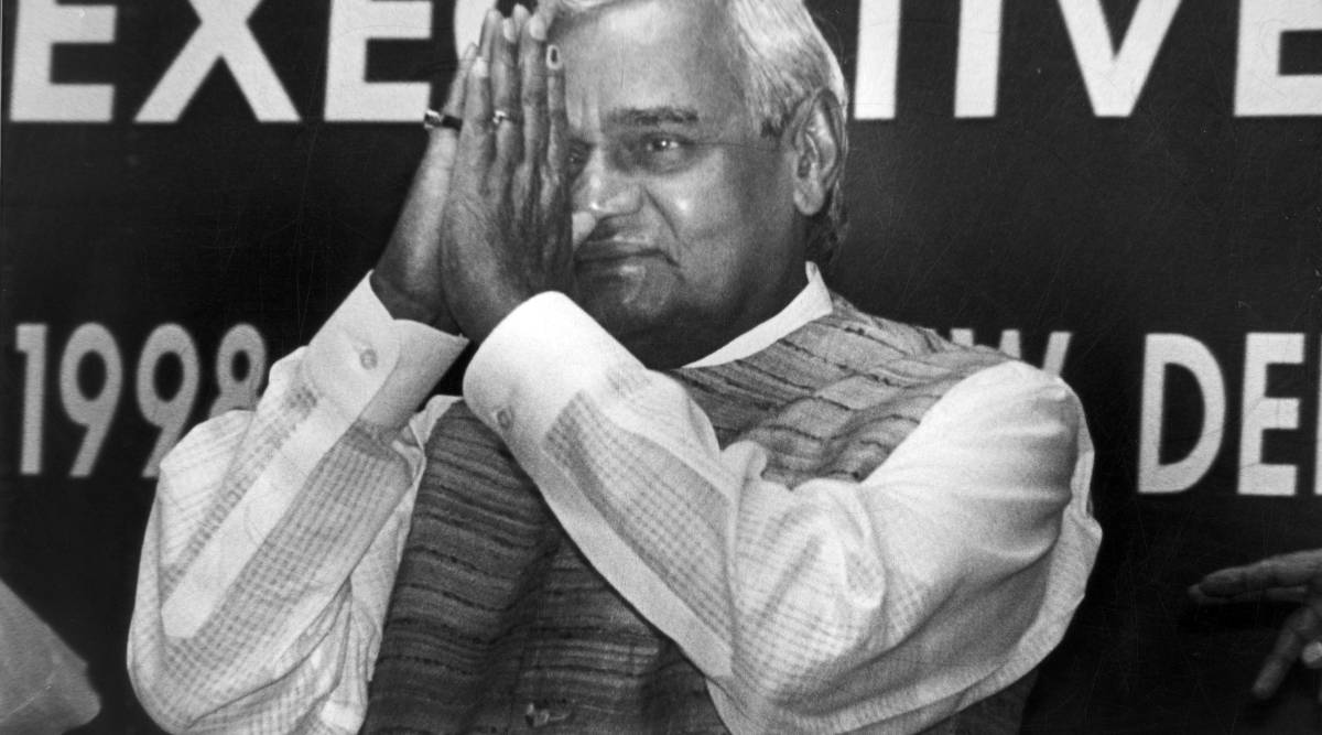 Vajpayee wore a Pakistani Pathan suit, said - I am a slave of the ...