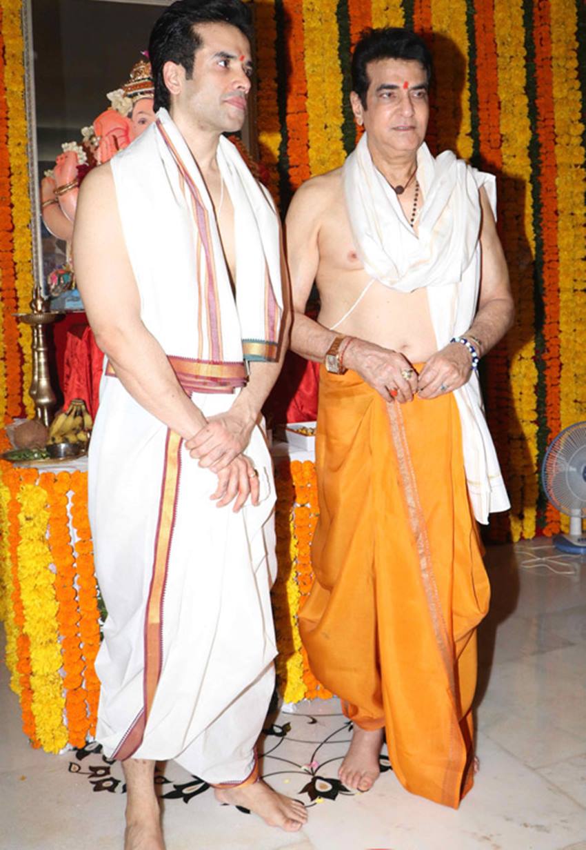 Dharmendra Sunny Deol to Abhishek And Amitabh bachchan, these Actors ...