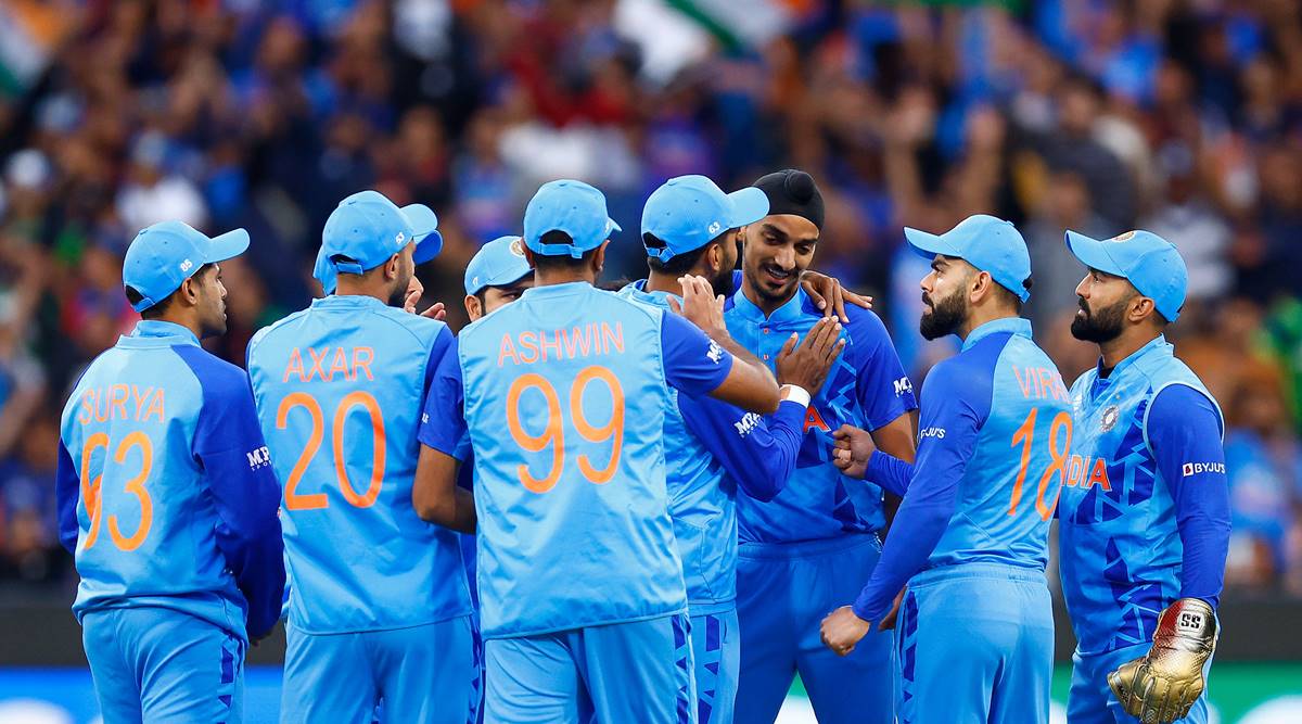 India vs Pakistan: Arshdeep Singh removes Babar Azam-Mohammad Rizwan early at MCG; Memes flood ...