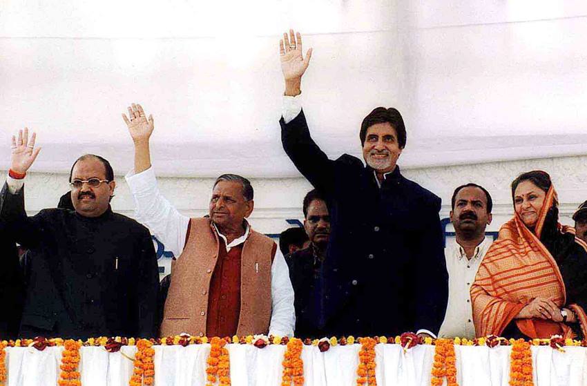 Mulayam Singh Yadav Funeral: Dimple Yadav Father in law is very close ...