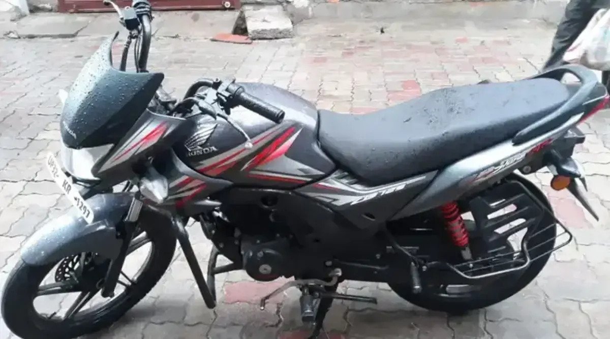 Second hand Honda SP 125 in 30 thousand with finance plan read complete details of bike along ...
