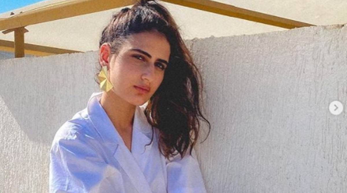 Fatima Sana Shaikh says she had an epileptic seizure on a plane बॉलीवुड ...