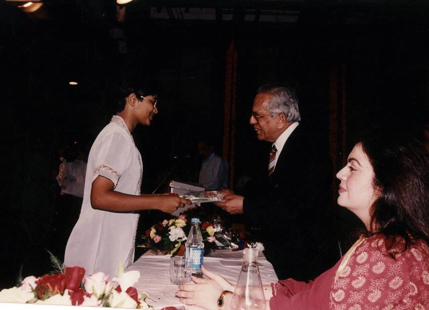 DY Chandrachud took Oath as New CJI of Supreme Court after UU lalit ...