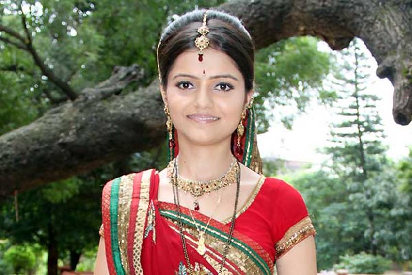 Divyanka Tripathi, jennifer winget to Nia Sharma, see how these Tv ...