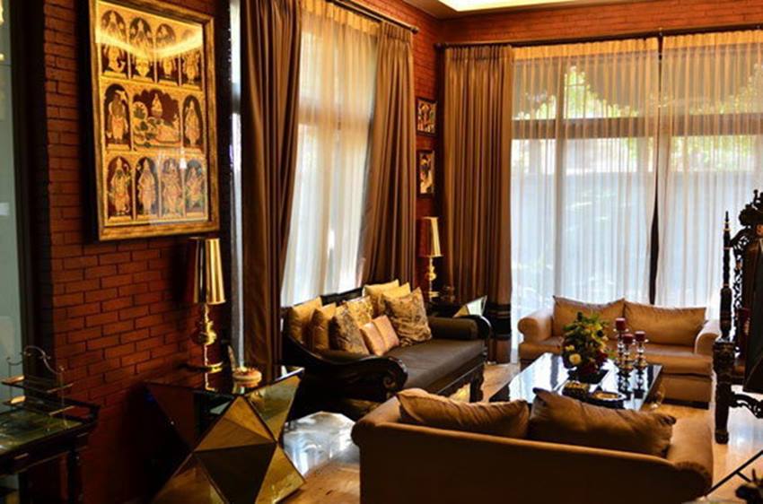 Raveena Tandon Bunglow: See inside photos of Akshay kumar and Shahrukh ...