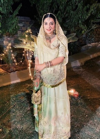 Rajkumari Sudarshana Chundawat Biography sari collection and controversy with Vikramaditya Singh ...