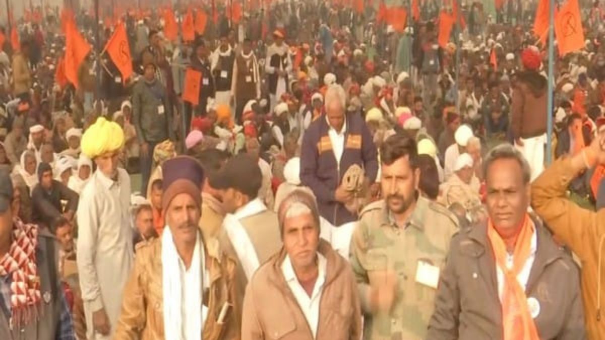 Garjana Rally: दिल्ली के Ramlila Maidan में किसानों की हुंकार, सम्मान ...